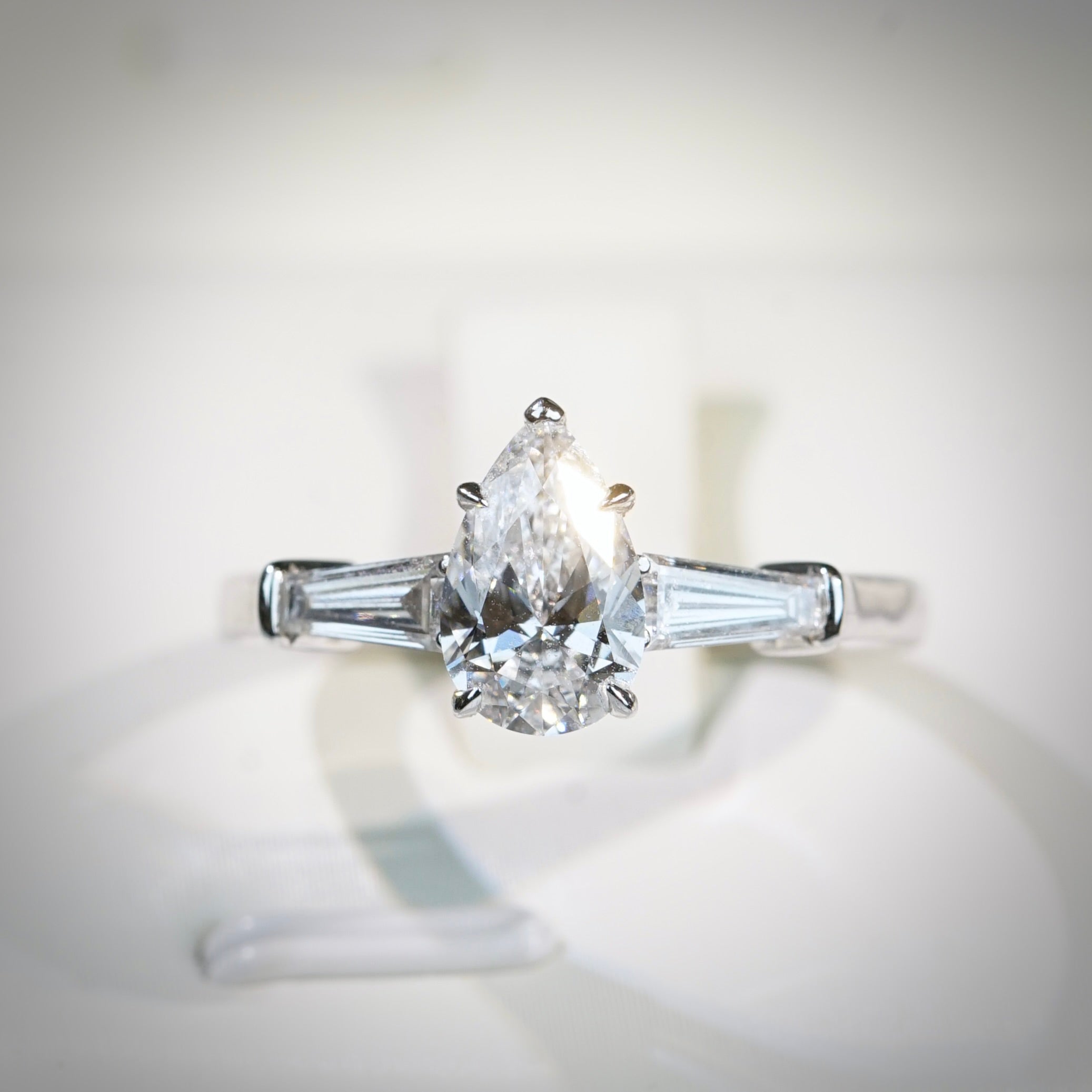 In-Stock PT950 1.03cts Pear Shape Lab Grown Diamond Ring (CLAIRE - R24 ...